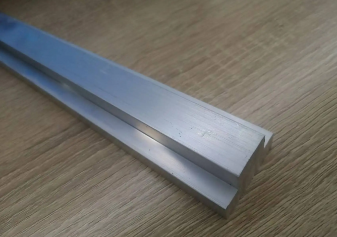 6061 Aluminium Extrusion Profiles Strong Hardness Solid For Equipment ...